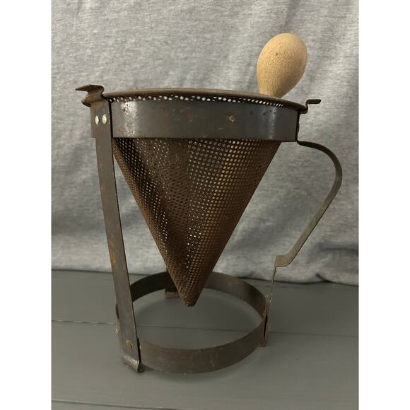 Unbranded | Kitchen | Vintage Cone Aluminum Colandersievestrainerjuicer ...